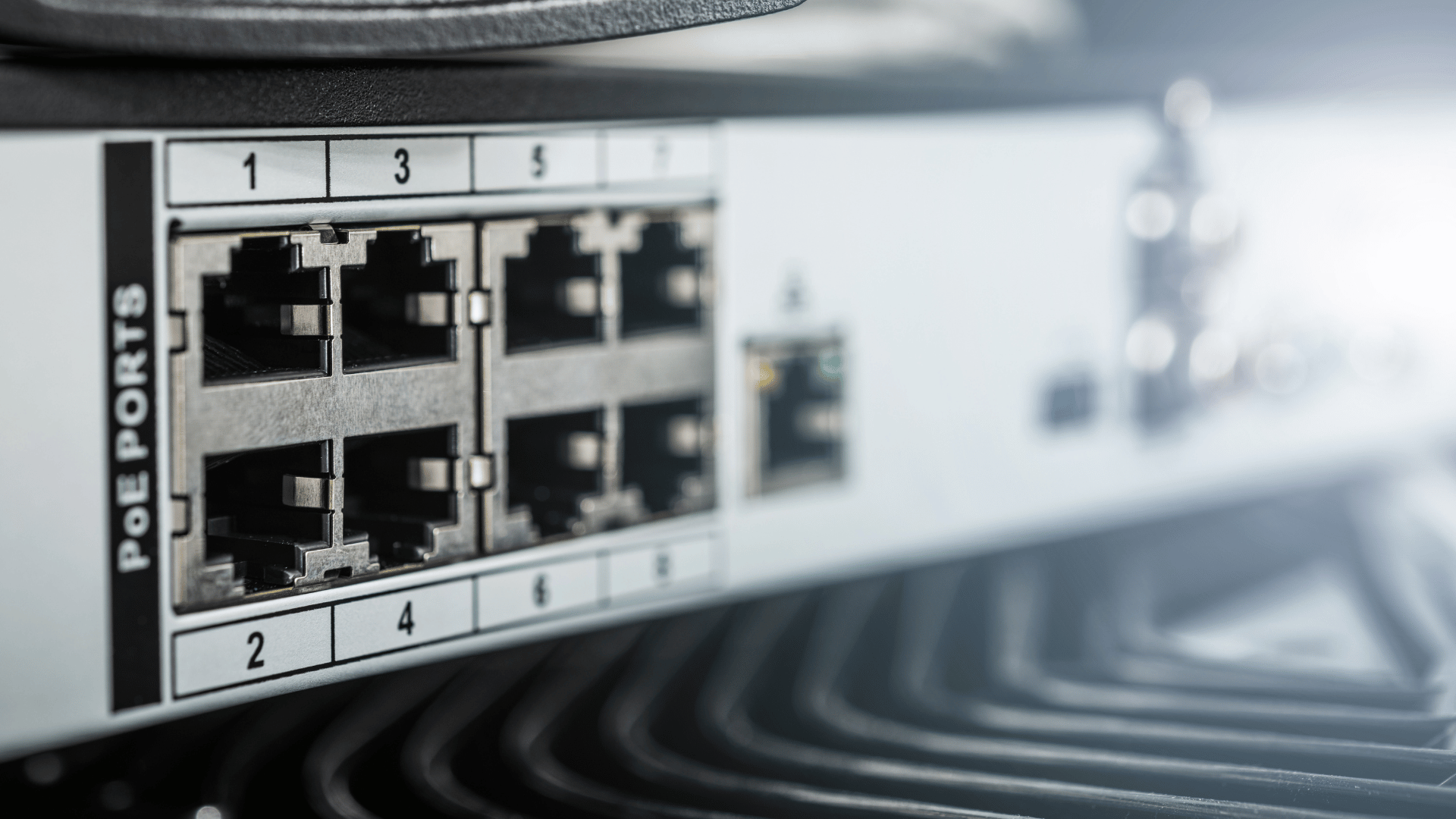 PoE vs 24VAC vs DC Power for Explosion-Proof IP Cameras | Veilux
